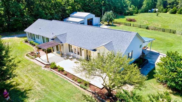 Sovereign Cottage - Farm Land/hot Tub/outdoor Area - Raven Rock State Park, Lillington