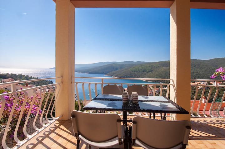 Fabulous 2 Bedroom Sea View App. - Rabac