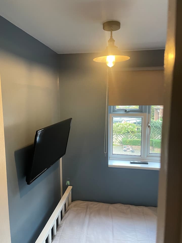 Room1 - Campton