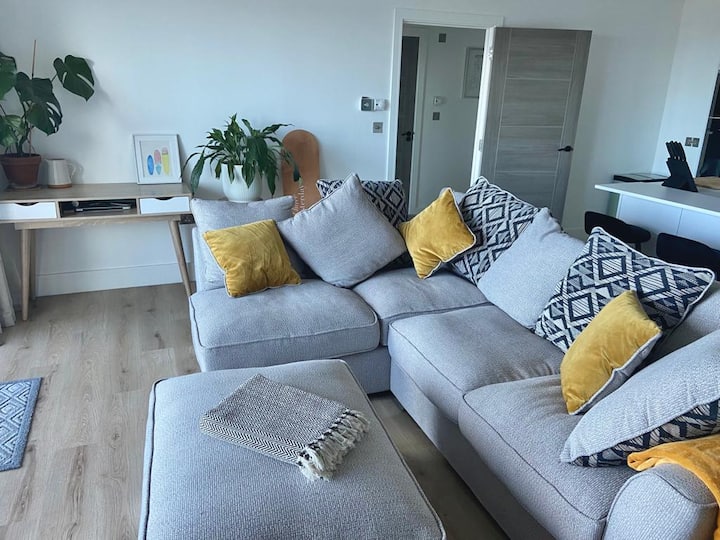 Modern Seaview Apartment - Newquay