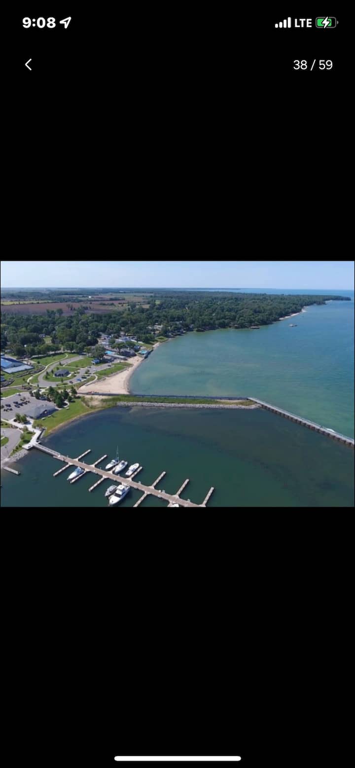 Heart Of The Harbor In Port Austin Waterfront - Port Austin, MI