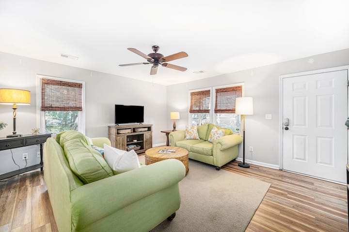 Peaceful 3br/2ba Shem Creek Getaway! - 芒特普林森