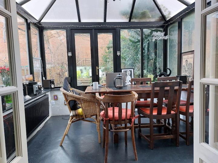 Garden View B&b In Stylish Victorian House. - Chingford