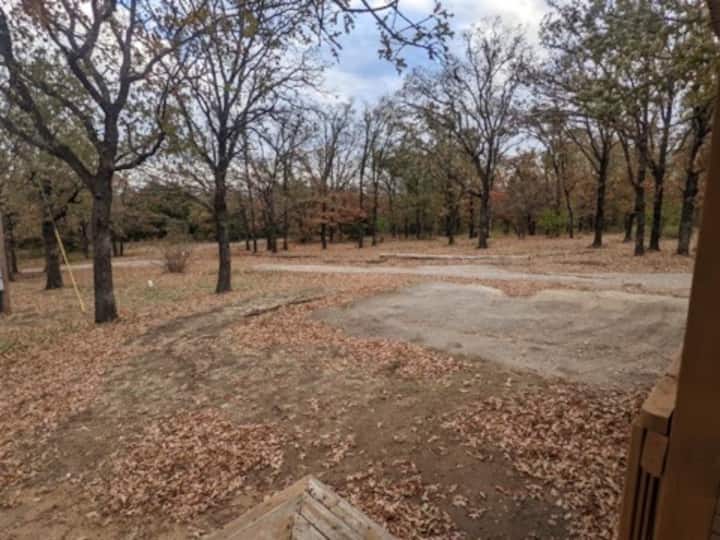 Hilltop Hideaway - Lake McMurtry, OK