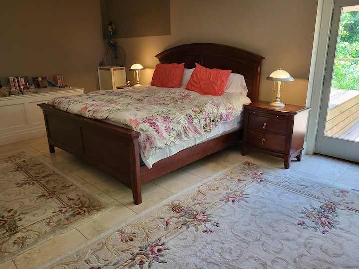 Haute Goat Farm | Farm House Suite - Port Hope