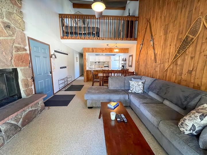 Summer Condo And A Clubhouse! Book Now! - Fraser, CO