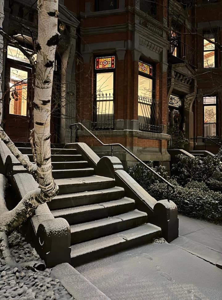 Art Penthouse / Roofdeck In The Heart Of Boston - Boston, MA