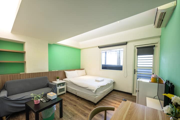 Ximen Mrt 5mins #Wsstudio, 2 Ppl (With Balcony) - 板橋區