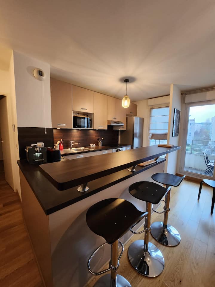 Bel Appartement Avec Fibre Et Parking - ibis Massy