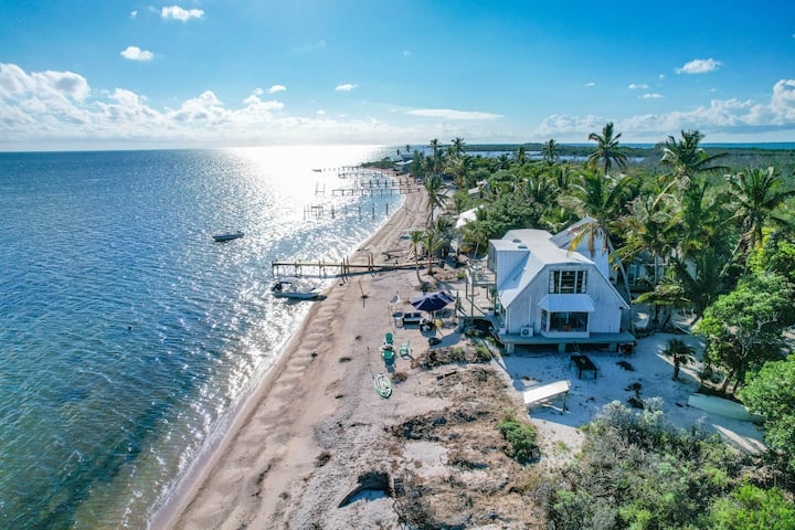 Simplicity Off The Grid - Big Pine Key, FL