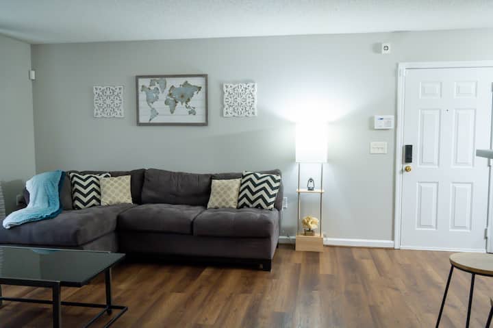 Peaceful  Condo Near Dt Winston - Winston-Salem, NC
