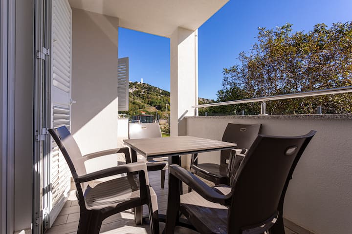 Apartment With Terrace Crnekovic Vi (D2) - Baška