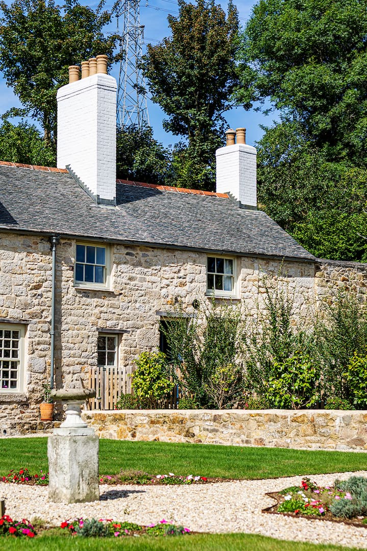Romantic Quiet Manor Cottage S/c At Cusgarne Manor - Cornwall