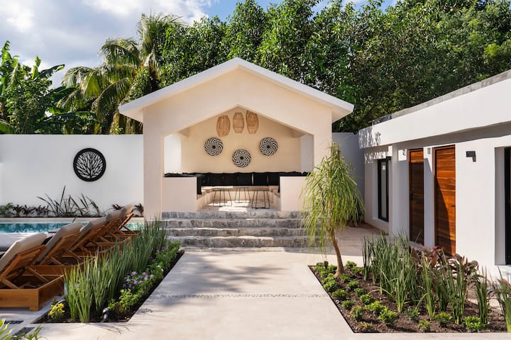 Spacious King Rm With Kitchenette - Illa Hotel - Cozumel