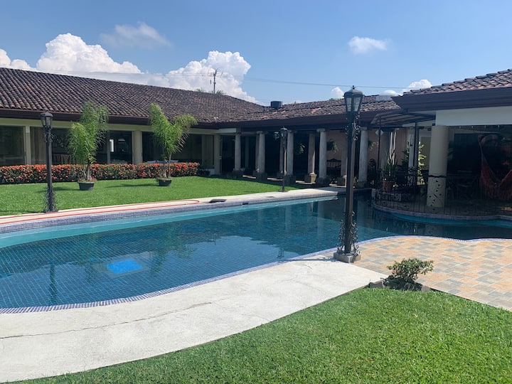 Authentic Costa Rican Luxurious Tropical Home - Costa Rica