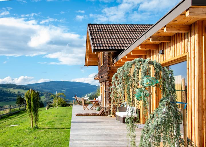 Relax In The Log Cabin A 170 Year Old Wooden House - Austria