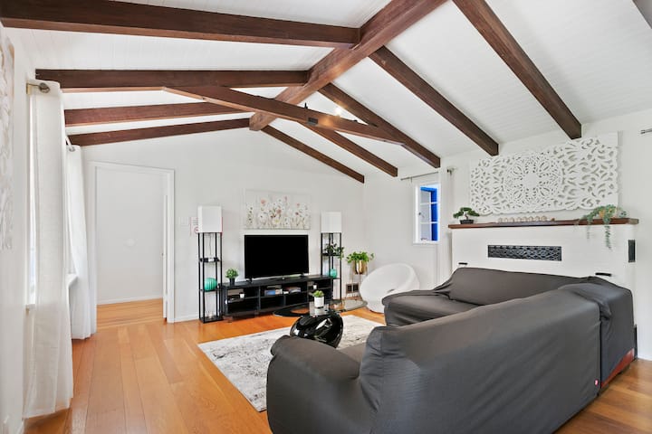 Stanford Hidden Gem 5bd/2ba, Near Face Book Hq! - Fremont, CA