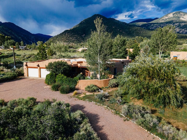 Dos Alamos - University of New Mexico, San Cristobal