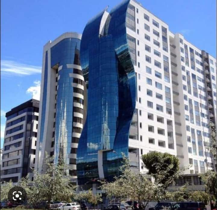 Hermoso Apartamento Frente Al Parque La Carolina - Quito