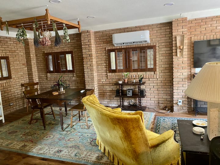 The Botanist's Bungalow - San Antonio, TX