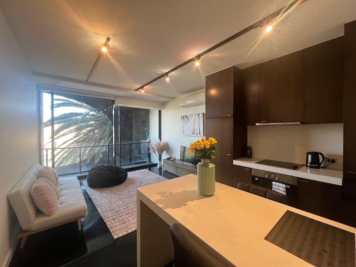 Beachside Awesome Acland St - 5 Mins To The Beach! - St Kilda