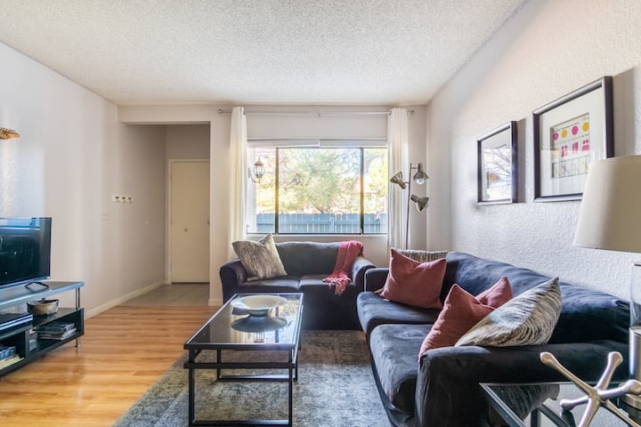 Rincon Village Condo 2br/2ba East Side Retreat - Tucson, AZ