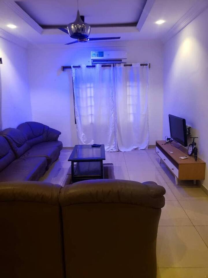 Appart Luxueux Avec Terrasse - Cotonou