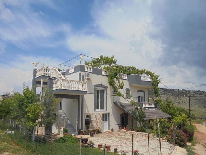 Studio With Terrace - Ksamil