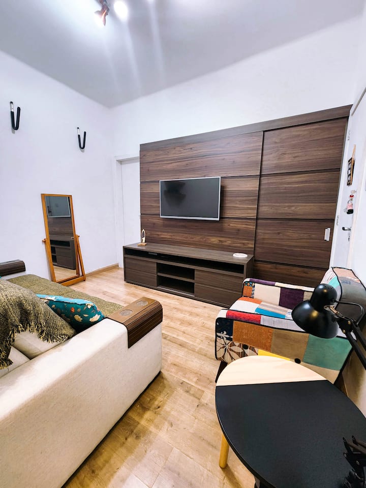 Entre Ipanema E Copacabana, Pertinho Da Praia - Ipanema