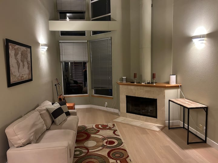 2bd/2ba 3-floor Mission Condo - San Francisco, CA