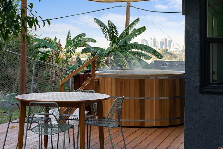Hillside House With Dtla Views + Zen Cedar Tub - Arts District - Los Angeles