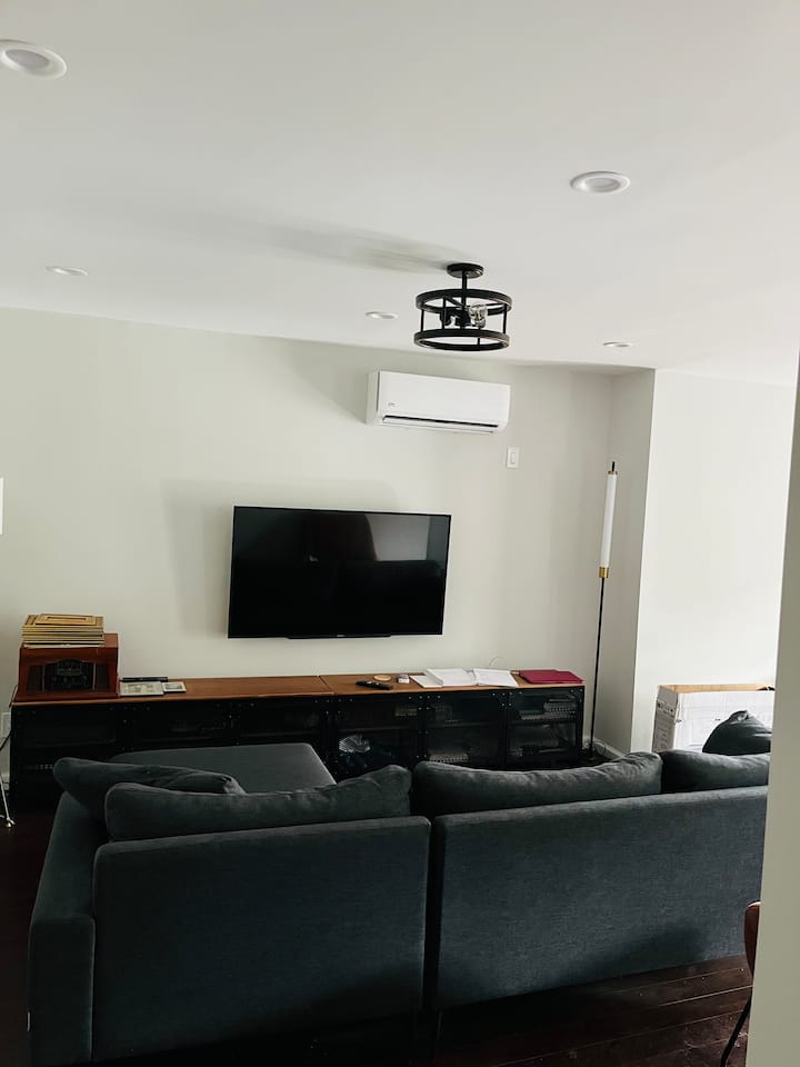 Brooklyn Beauty Spacious 1 Bedroom Garden Level - Brooklyn, NY