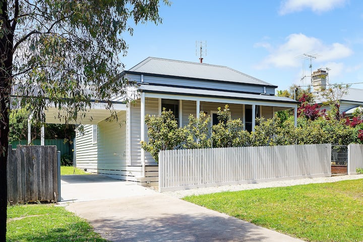 Cottage On Olinda - ベンディゴ
