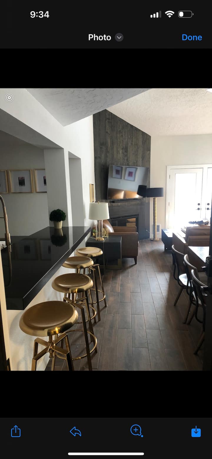 Luxury Condo Steps From Slopes! - Brian Head, UT