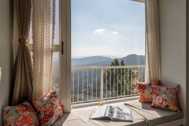La Maison 757 Kitchenette Room 2 - Almora