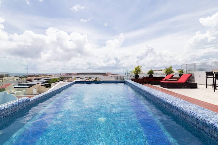 Monthly Special Rate! Rooftop Pool, Condo For 4 - Playa del Carmen