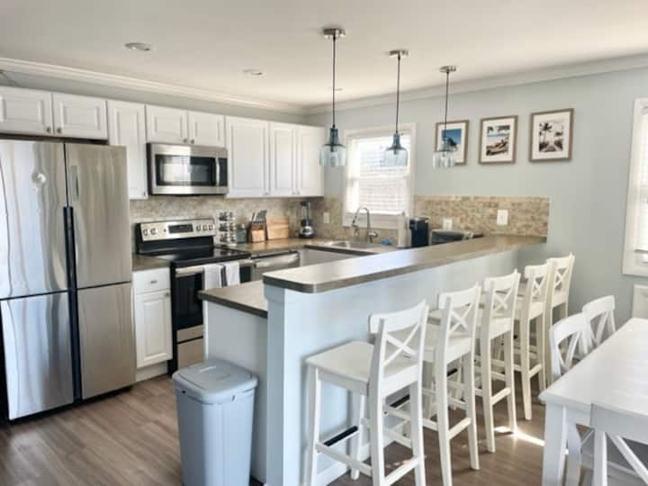 No Shoes Vacation. Steps To The Beach! Sleeps 12! - Ocean City, MD