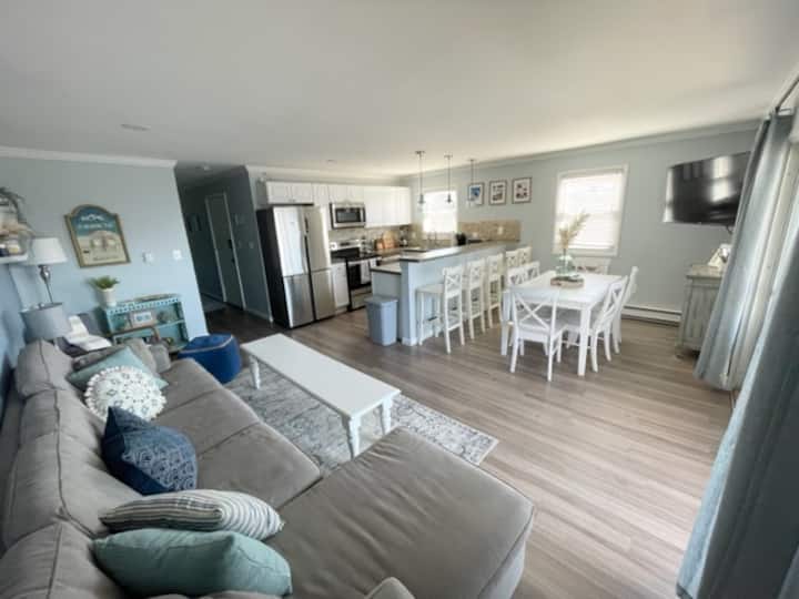 No Shoes Vacation. Steps To The Beach! Sleeps 12! - Ocean City, MD