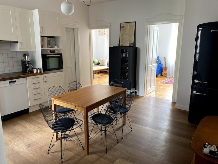 Moderne Altbauwohnung Im Zentrum - Cologne