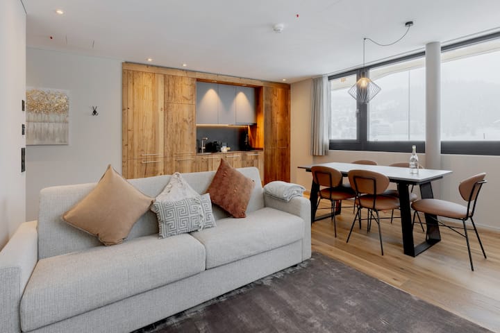Streetview 2-bedroom Suite - Chur