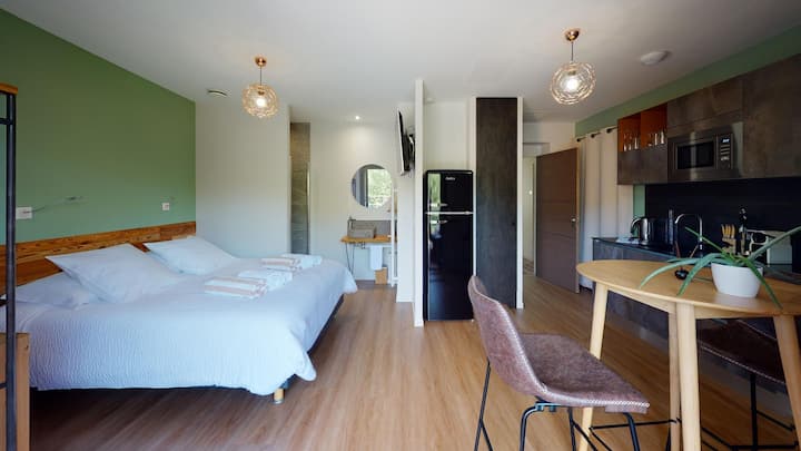 Suite Avec Jacuzzi Privé Face Aux Pyrénées - Argelès-Gazost