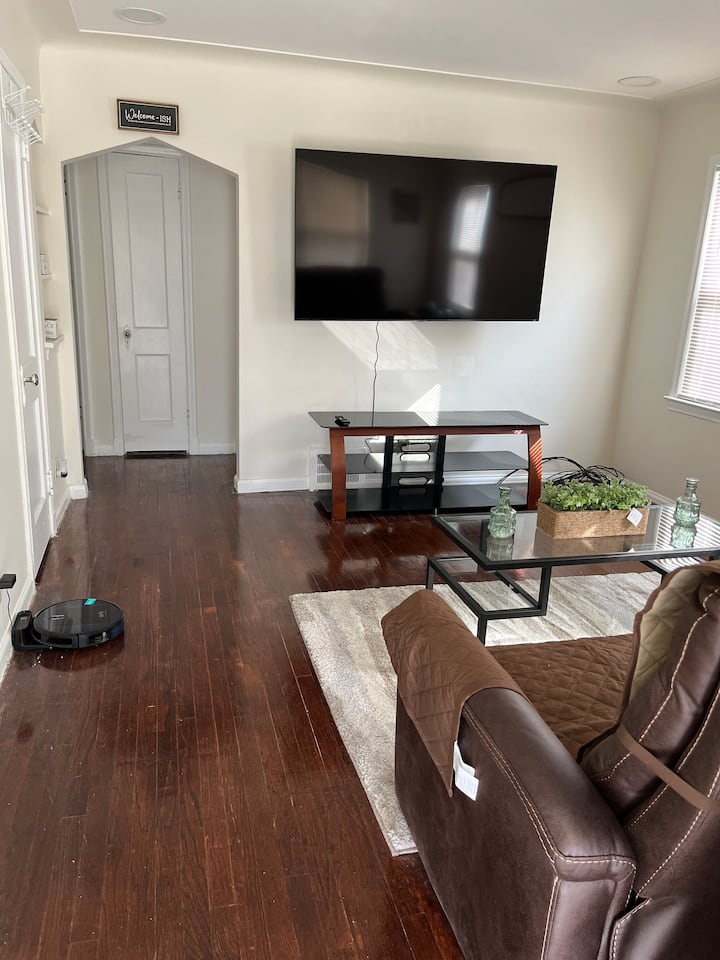 Old Yellow - Dearborn, MI