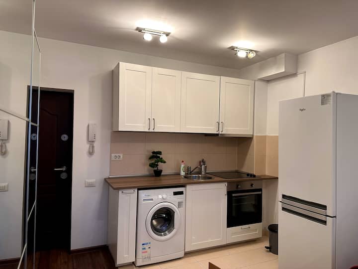 Apt Near Promenada Mall & Verdi Park-self Check In - Bucharest