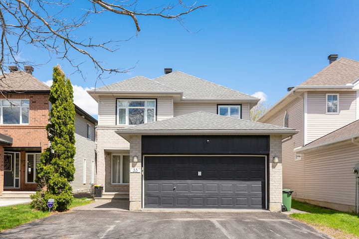 Cozy Kanata Home. Near Cnd Tire Ctr, 4 Parkings. - Ottawa
