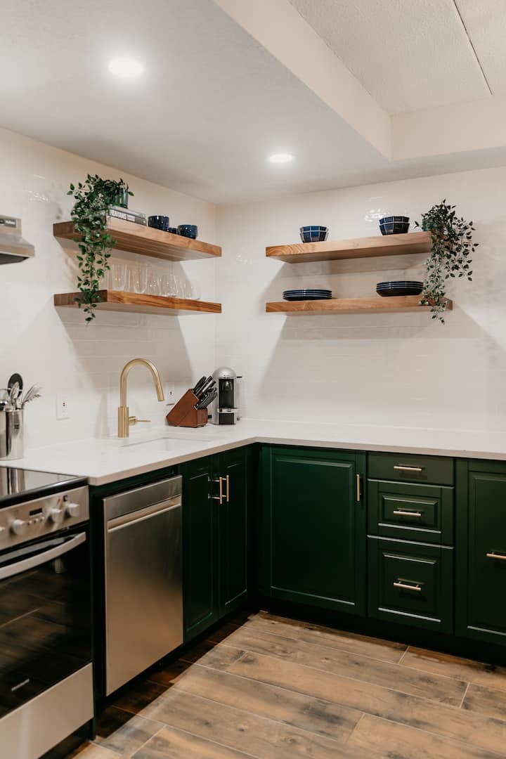 Walk To Main Lift! The Handle Studio @ Mt. Snow! - Dover, VT