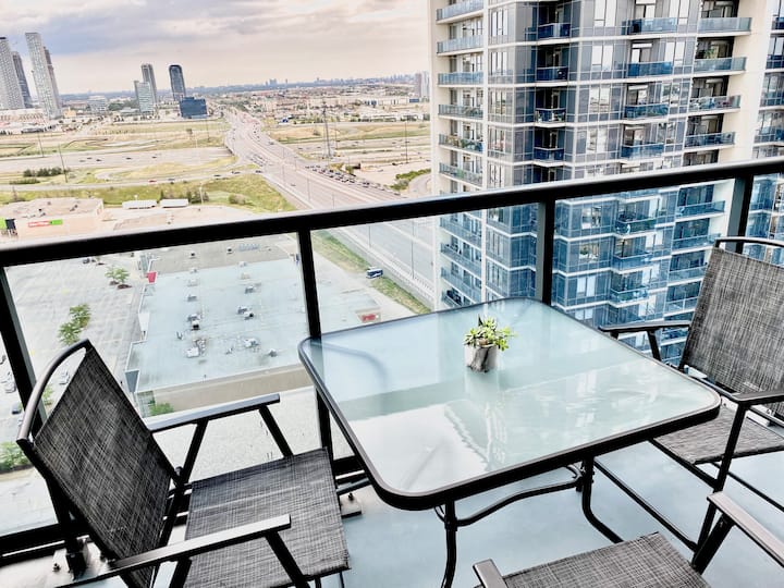 2bed 2bath Condo Spacious High Floor Vaughan - Vaughan
