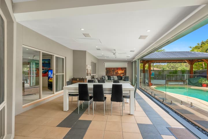 Beautiful Holiday Home In Parkwood For The Family - Gold Coast