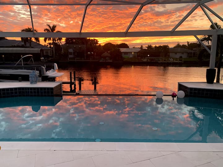 Villa Royal On Xxl-canal With Sailboat Access - Cape Coral, FL