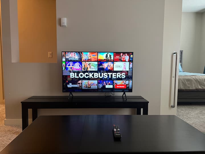 Nicely Furnished One Bedroom Condo Suite - 캘거리