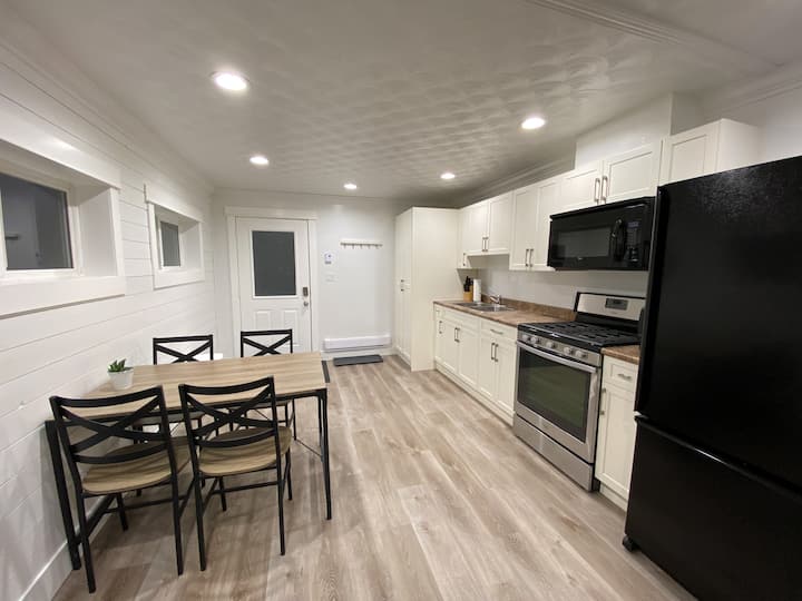 Sardis Suite - Chilliwack